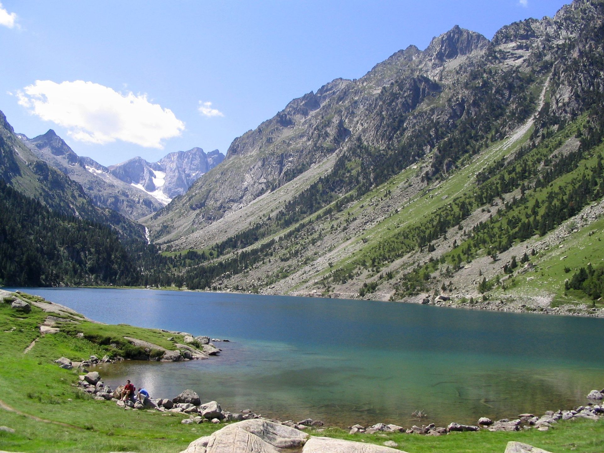 Top 10 hiking trails in the French Pyrenees - Hika