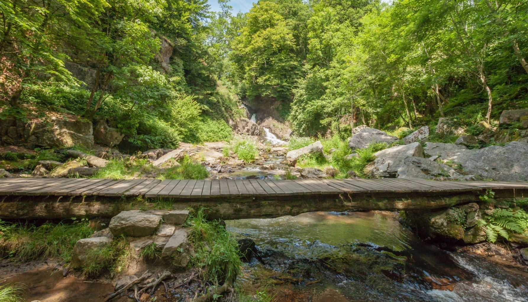 Crêtes et monuments de Mortain - Randonnée Hika